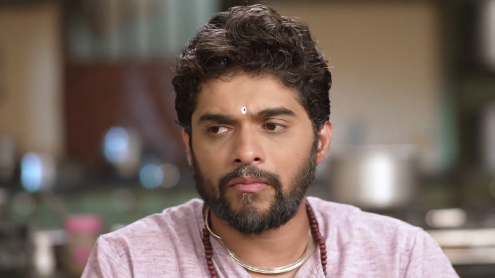 Watch Paru Latest Episode | Zee Marathi HD Paru Show Online